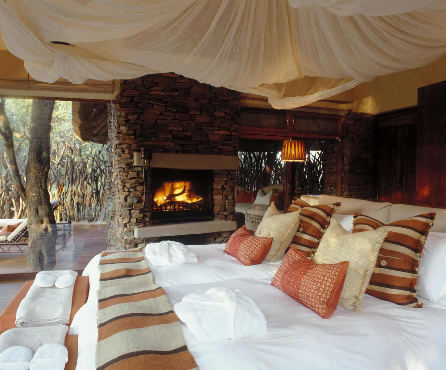 Sanctuary Makanyane Safari Lodge Makanyane Safari Lodge, Madikwe Game ...