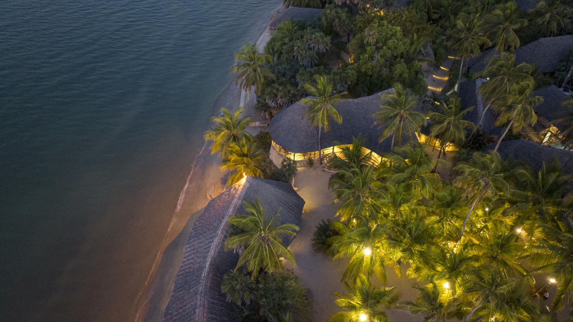 Manda Bay Lodge Manda Bay, Lamu, Kenya | Discover Africa
