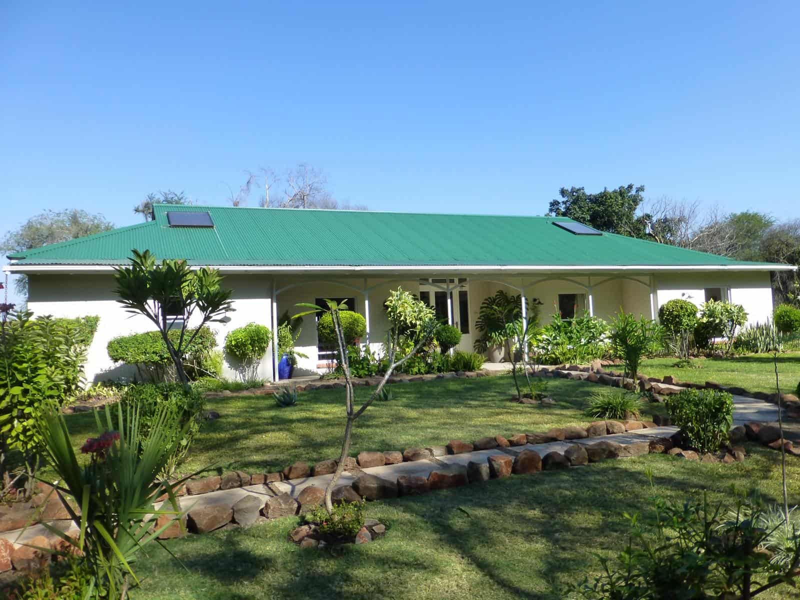 River Farmhouse River Farmhouse, Livingston | Discover Africa